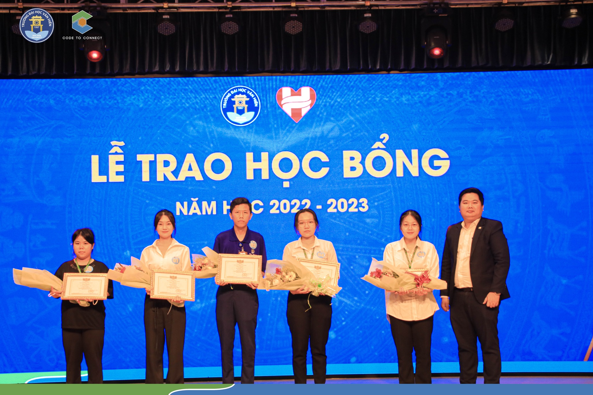 Trung Tâm Chăm sóc Người Học